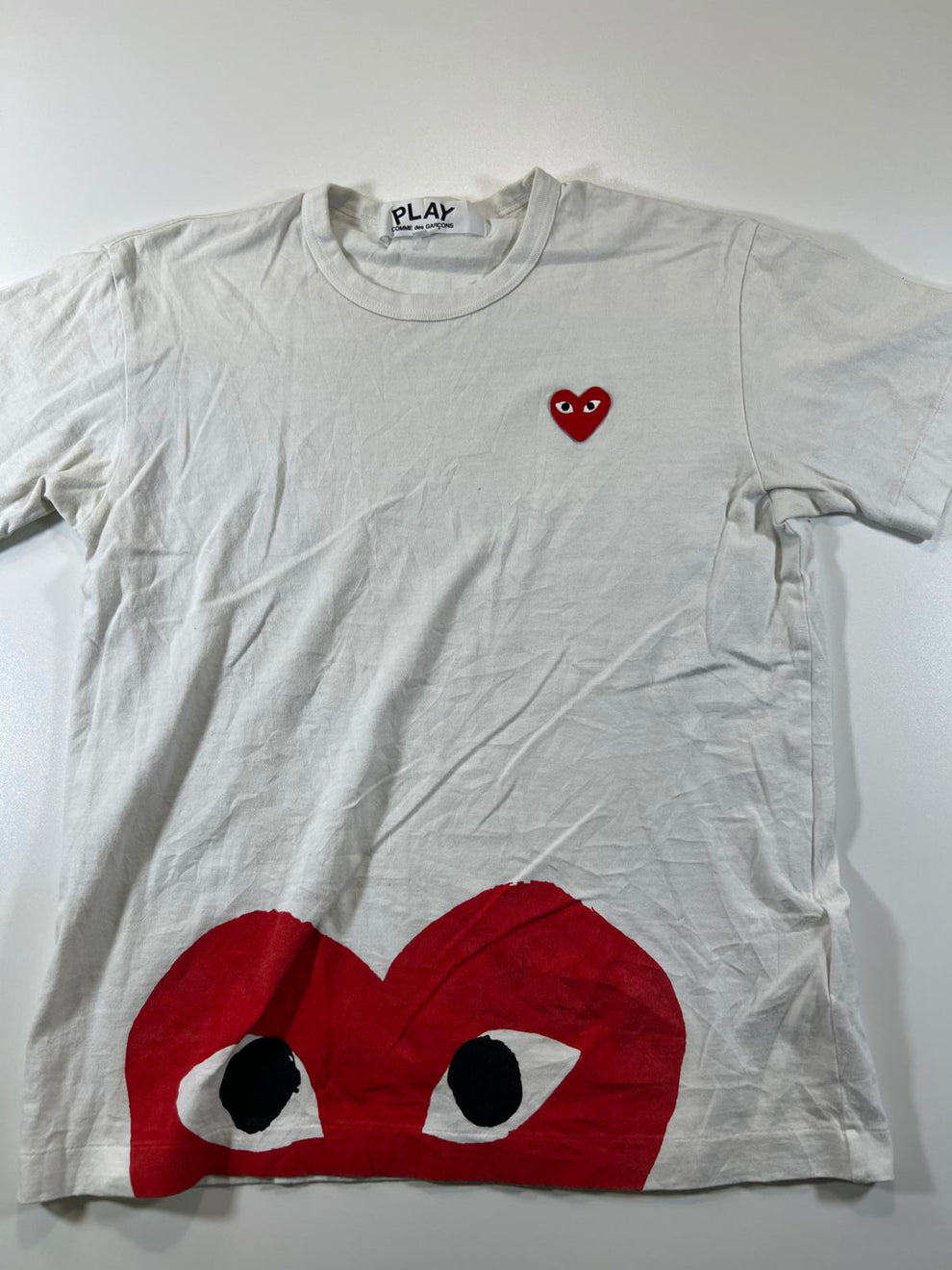 Comme des Garçons PLAY White T-Shirt with Red Heart Logo M – Streetcvlture